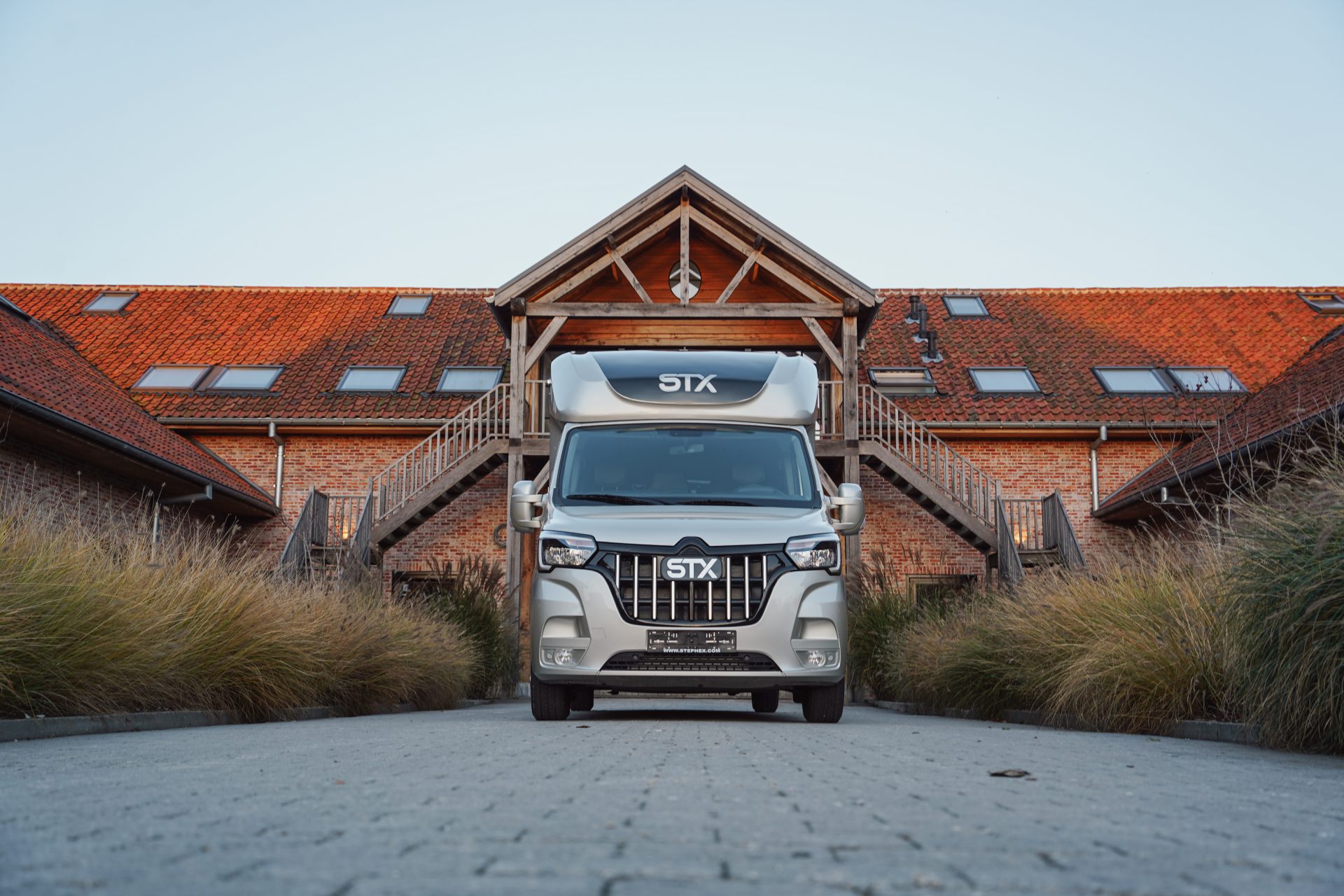 STX Horseboxes Official Supplier of Premier Equine Transport